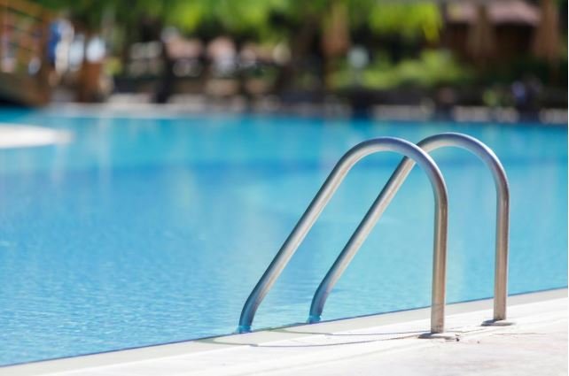 Proper Pool Cleaning for Consistent Water Quality & Care